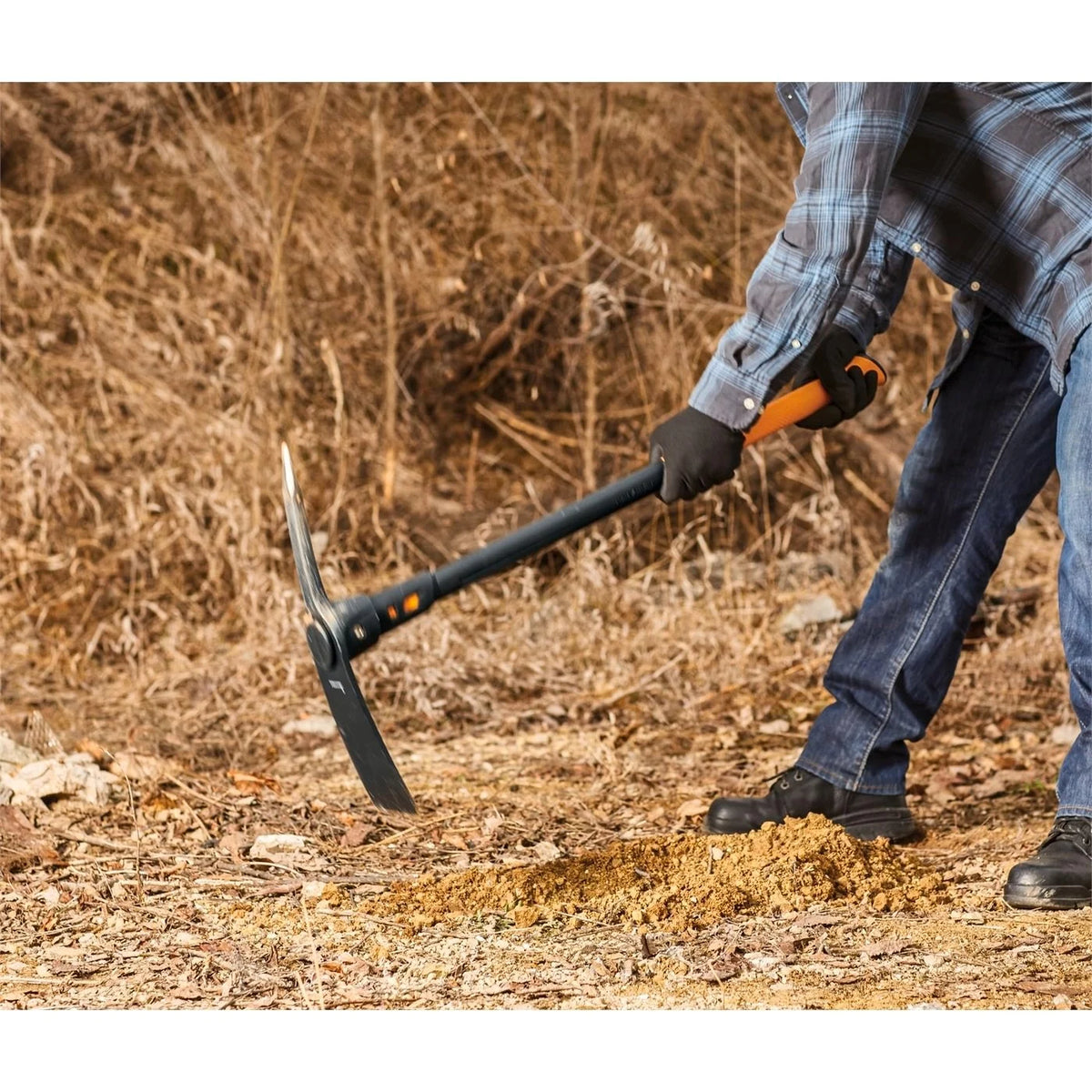 Fiskars Pro IsoCore™ Shock Control 36" Pickaxe Mattox 2.2kg JM1519 ...